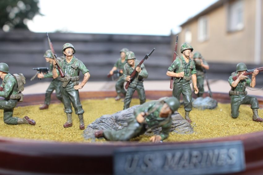 Airfix Multi pose US Marines 1/32 - International Scale Modeller